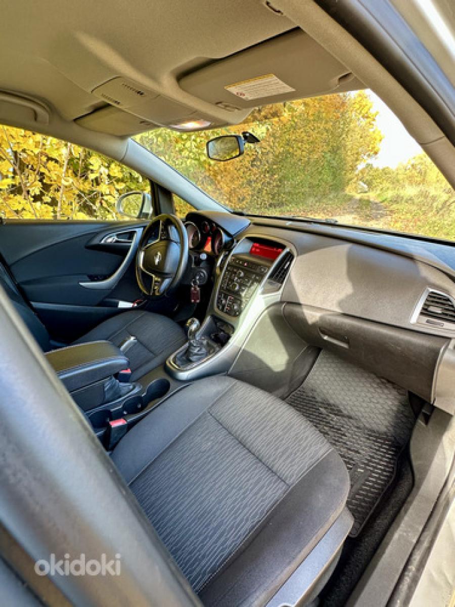 Opel Astra 2013 Tartu, ar dzinēja tilpumu 1.70 L un nobraukumu 301 tūkst. km par 3500 €, foto 7 vietnē AUTOMOTO.COM.LV