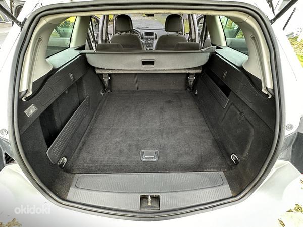 Opel Astra 2013 in Tartu, with an engine capacity of 1.70 L and mileage of 301 thousand km for 3500 €, photo 7 on AUTOMOTO.COM.LV