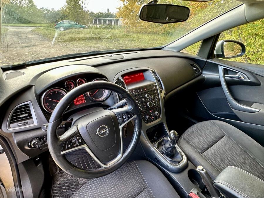 Opel Astra 2013 Tartu, ar dzinēja tilpumu 1.70 L un nobraukumu 301 tūkst. km par 3500 €, foto 13 vietnē AUTOMOTO.COM.LV