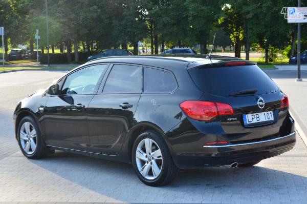 Opel Astra 2013 Šauļi, ar dzinēja tilpumu 2.00 L un nobraukumu 270 tūkst. km par 3700 €, foto 5 vietnē AUTOMOTO.COM.LV