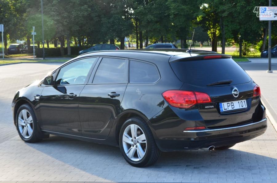 Opel Astra 2013 Šauļi, ar dzinēja tilpumu 2.00 L un nobraukumu 270 tūkst. km par 3700 €, foto 6 vietnē AUTOMOTO.COM.LV