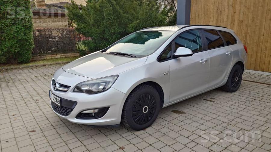 Opel Astra 2014 Jelgava, ar dzinēja tilpumu 1.60 L un nobraukumu 277 tūkst. km par 3500 €, foto 1 vietnē AUTOMOTO.COM.LV