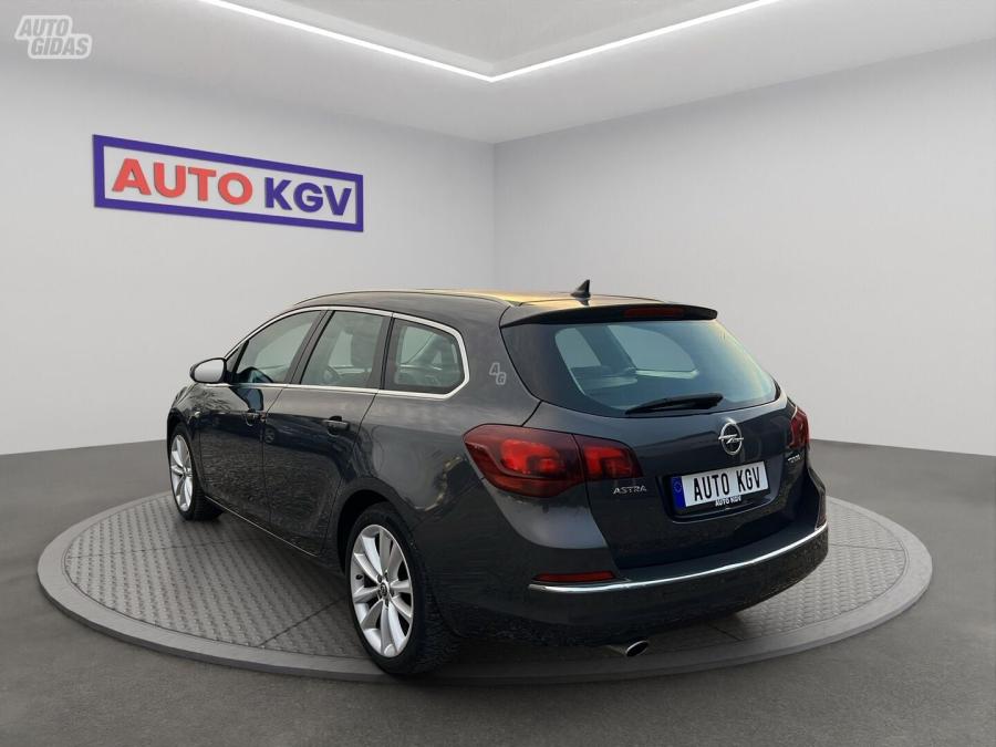 Opel Astra 2014 in Kaunas, with an engine capacity of 1.40 L and mileage of 149 thousand km for 7999 €, photo 3 on AUTOMOTO.COM.LV
