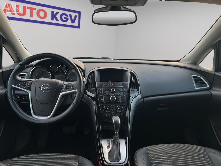 Opel Astra 2014 in Kaunas, with an engine capacity of 1.40 L and mileage of 149 thousand km for 7999 €, photo 13 on AUTOMOTO.COM.LV