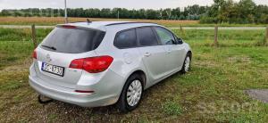 Opel Astra 2014 in Bauska, with an engine capacity of 1.60 L and mileage of 297 thousand km for 2950 €, photo 4 on AUTOMOTO.COM.LV