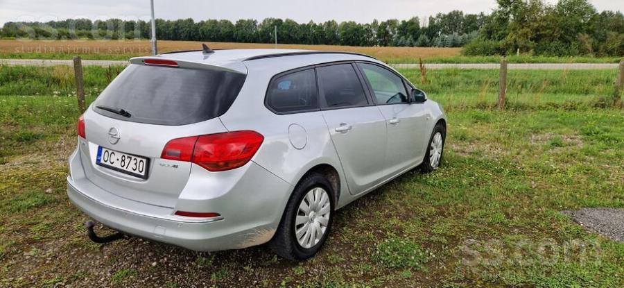 Opel Astra 2014 in Bauska, with an engine capacity of 1.60 L and mileage of 297 thousand km for 2950 €, photo 4 on AUTOMOTO.COM.LV