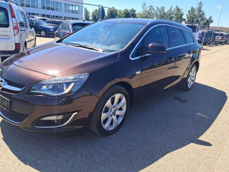Opel Astra 2014 in Marijampole, with an engine capacity of 1.96 L and mileage of 194 thousand km for 4700 €, photo 1 on AUTOMOTO.COM.LV