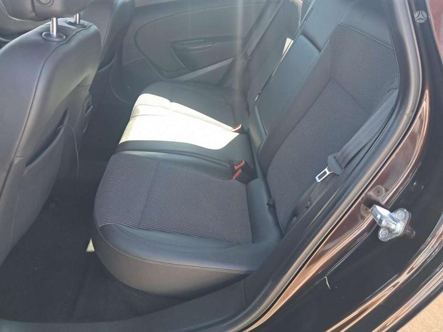 Opel Astra 2014 in Marijampole, with an engine capacity of 1.96 L and mileage of 194 thousand km for 4700 €, photo 19 on AUTOMOTO.COM.LV