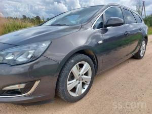 Opel Astra 2014 in Limbazi, with an engine capacity of 1.70 L and mileage of 240 thousand km for 4400 €, photo 3 on AUTOMOTO.COM.LV