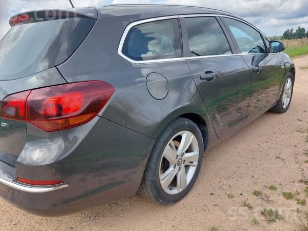 Opel Astra 2014 Limbaži vietnē Opel Astra 2014 Limbaži, ar dzinēja tilpumu 1.70 L un nobraukumu 240 tūkst. km par 4400 €, foto 6 vietnē AUTOMOTO.COM.LV
