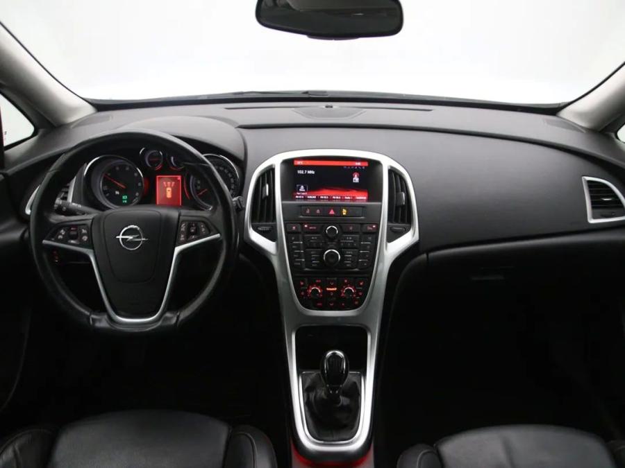Opel Astra 2015 Viļņa, ar dzinēja tilpumu 1.60 L un nobraukumu 184 tūkst. km par 6199 €, foto 3 vietnē AUTOMOTO.COM.LV