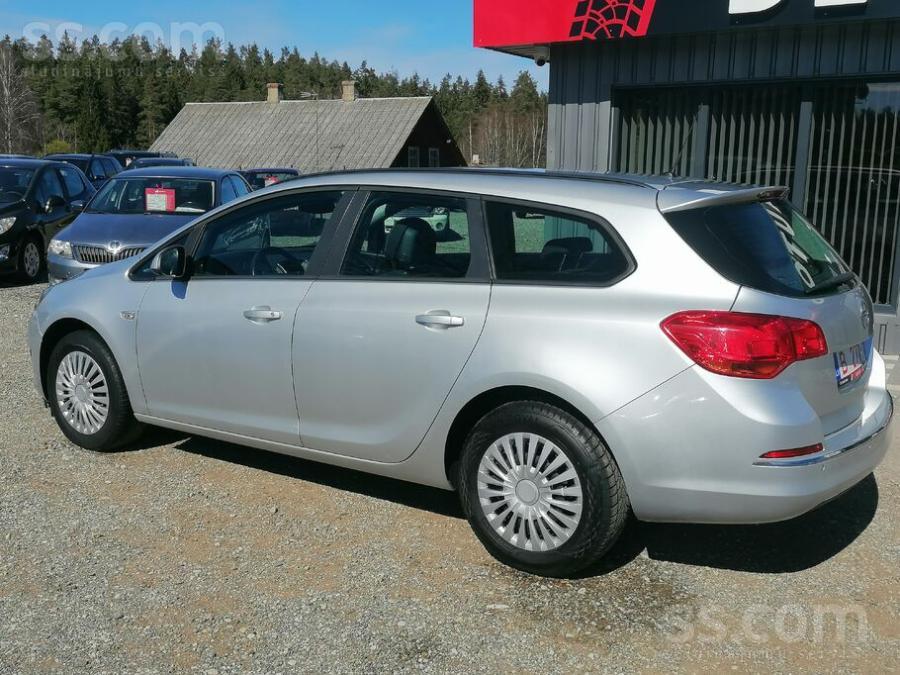 Opel Astra 2015 Valmiera, ar dzinēja tilpumu 1.60 L un nobraukumu 242 tūkst. km par 5250 €, foto 11 vietnē AUTOMOTO.COM.LV