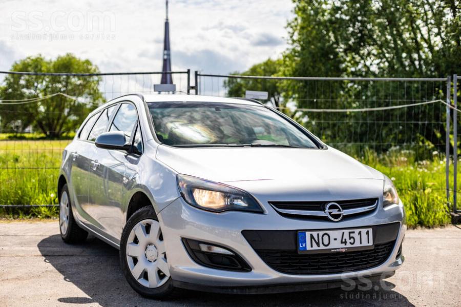 Opel Astra 2015 Rīga, ar dzinēja tilpumu 1.70 L un nobraukumu 366 tūkst. km par 4990 €, foto 3 vietnē AUTOMOTO.COM.LV