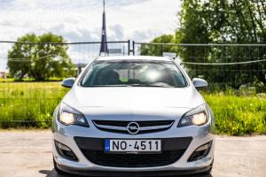 Opel Astra 2015 Rīga, ar dzinēja tilpumu 1.70 L un nobraukumu 366 tūkst. km par 4990 €, foto 4 vietnē AUTOMOTO.COM.LV