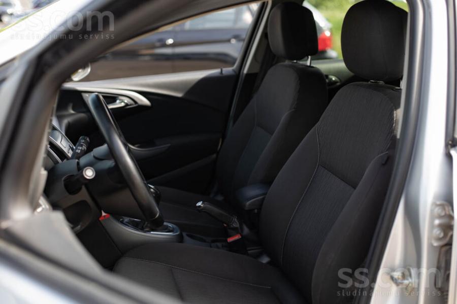 Opel Astra 2015 Rīga, ar dzinēja tilpumu 1.70 L un nobraukumu 366 tūkst. km par 4990 €, foto 12 vietnē AUTOMOTO.COM.LV