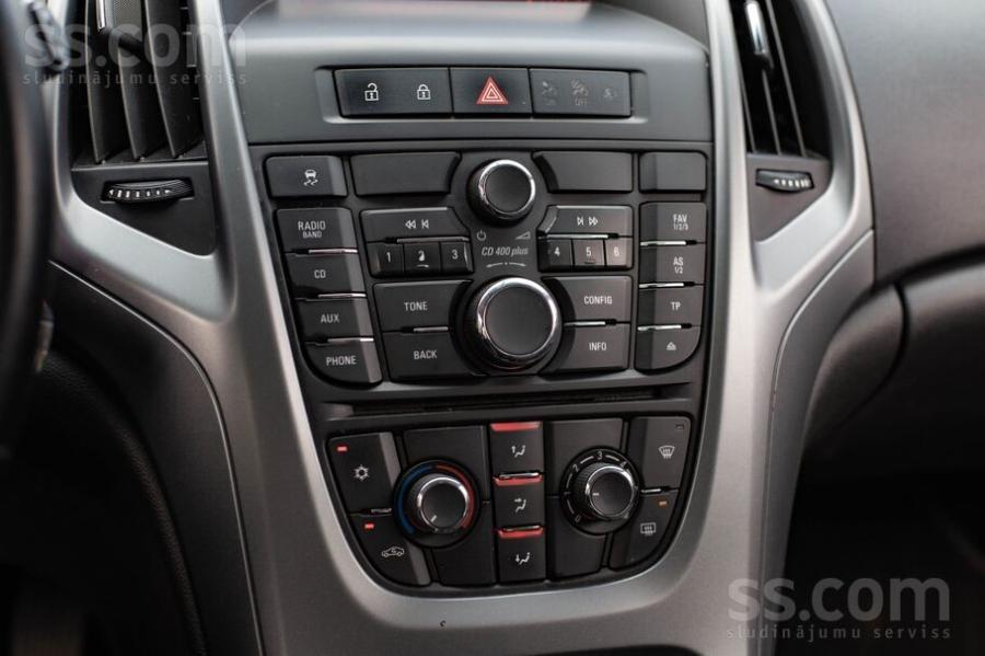 Opel Astra 2015 Rīga, ar dzinēja tilpumu 1.70 L un nobraukumu 366 tūkst. km par 4990 €, foto 20 vietnē AUTOMOTO.COM.LV