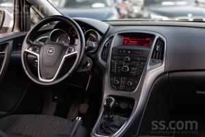 Opel Astra 2015 Rīga, ar dzinēja tilpumu 1.70 L un nobraukumu 366 tūkst. km par 4990 €, foto 22 vietnē AUTOMOTO.COM.LV