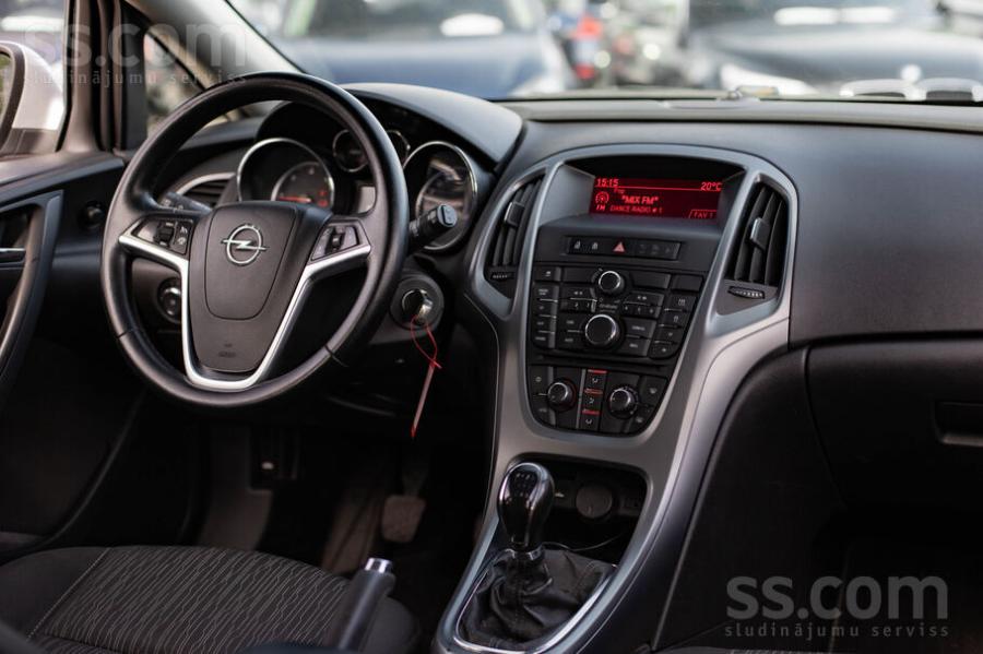 Opel Astra 2015 Rīga, ar dzinēja tilpumu 1.70 L un nobraukumu 366 tūkst. km par 4990 €, foto 22 vietnē AUTOMOTO.COM.LV