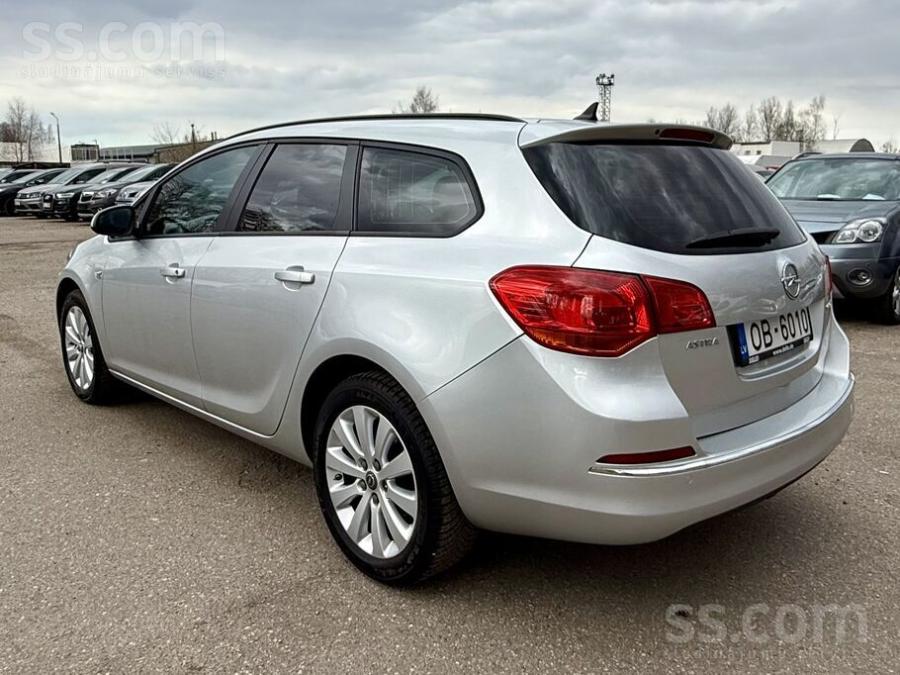 Opel Astra 2015 in Riga, with an engine capacity of 1.60 L and mileage of 0 thousand km for 5390 €, photo 11 on AUTOMOTO.COM.LV