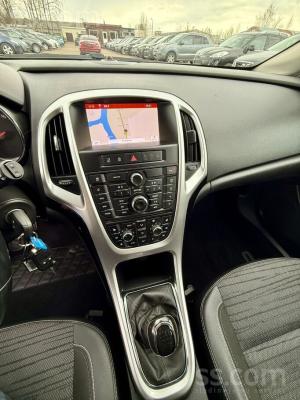 Opel Astra 2015 in Riga, with an engine capacity of 1.60 L and mileage of 0 thousand km for 5390 €, photo 15 on AUTOMOTO.COM.LV