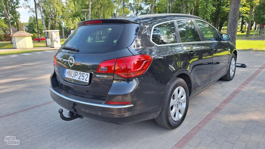 Opel Astra 2015 in Kaunas, with an engine capacity of 1.60 L and mileage of 305 thousand km for 4200 €, photo 4 on AUTOMOTO.COM.LV