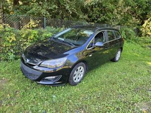 Opel Astra 2015 in Prienai, with an engine capacity of 1.60 L and mileage of 251 thousand km for 3550 €, photo 10 on AUTOMOTO.COM.LV