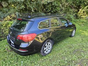 Opel Astra 2015 in Prienai, with an engine capacity of 1.60 L and mileage of 251 thousand km for 3550 €, photo 13 on AUTOMOTO.COM.LV