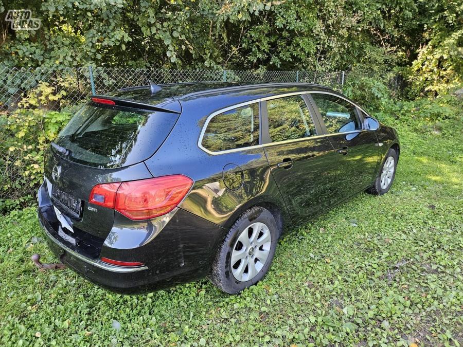 Opel Astra 2015 in Prienai, with an engine capacity of 1.60 L and mileage of 251 thousand km for 3550 €, photo 13 on AUTOMOTO.COM.LV