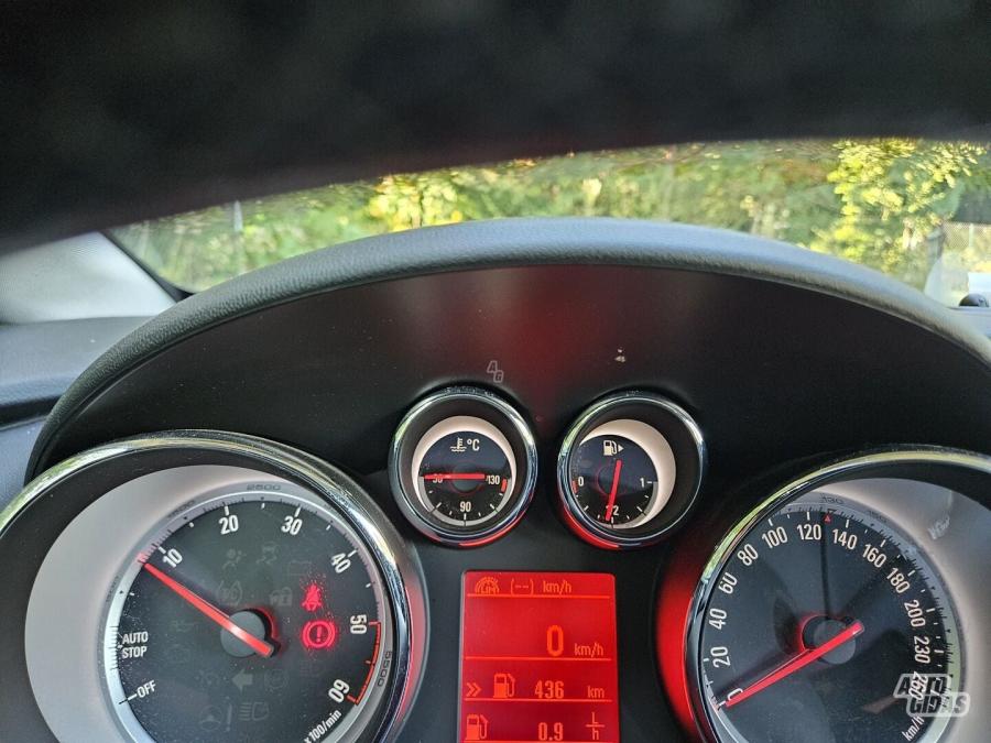 Opel Astra 2015 in Prienai, with an engine capacity of 1.60 L and mileage of 251 thousand km for 3550 €, photo 20 on AUTOMOTO.COM.LV
