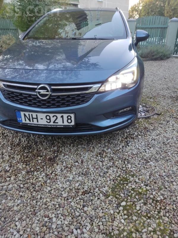 Opel Astra 2016 in Riga, with an engine capacity of 1.60 L and mileage of 212 thousand km for 9200 €, photo 2 on AUTOMOTO.COM.LV