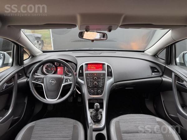 Opel Astra 2016 Rīga, ar dzinēja tilpumu 1.60 L un nobraukumu 287 tūkst. km par 3990 €, foto 9 vietnē AUTOMOTO.COM.LV