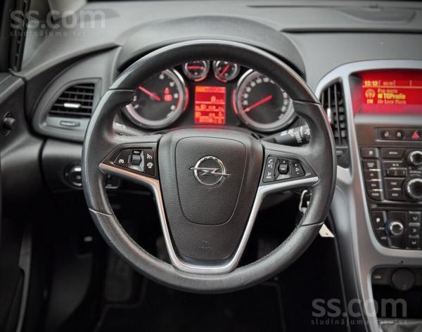 Opel Astra 2016 Rīga, ar dzinēja tilpumu 1.60 L un nobraukumu 287 tūkst. km par 3990 €, foto 10 vietnē AUTOMOTO.COM.LV