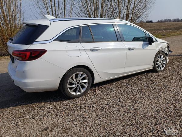 Opel Astra 2016 in Marijampole, with an engine capacity of 1.60 L and mileage of 215 thousand km for 2500 €, photo 3 on AUTOMOTO.COM.LV