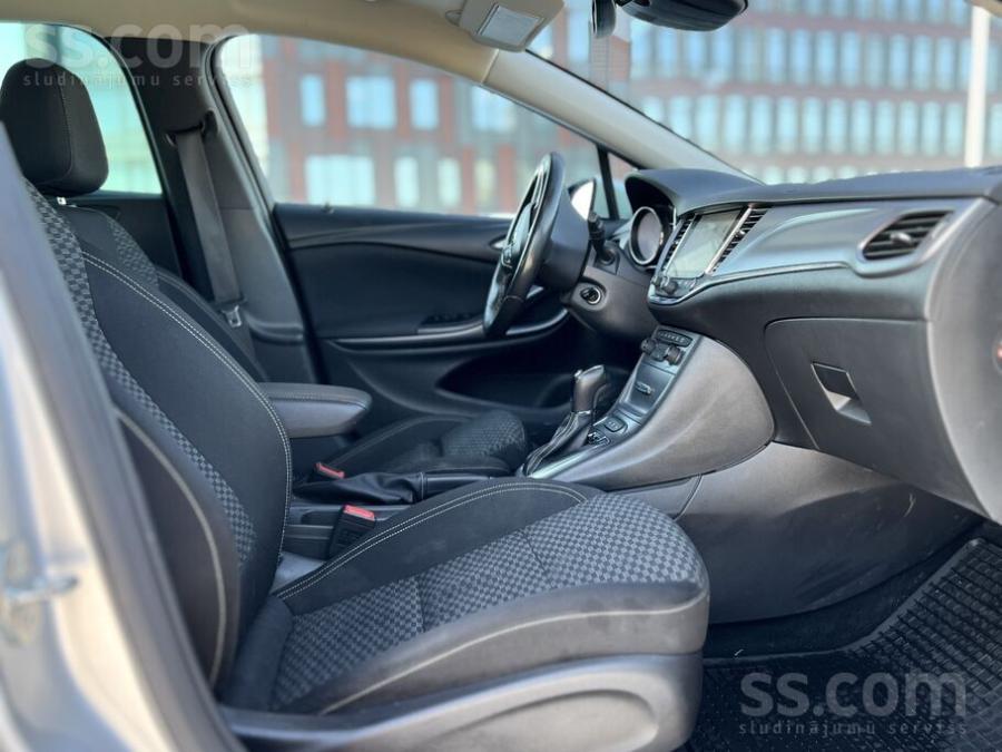 Opel Astra 2016 in Riga, with an engine capacity of 1.60 L and mileage of 268 thousand km for 5900 €, photo 14 on AUTOMOTO.COM.LV