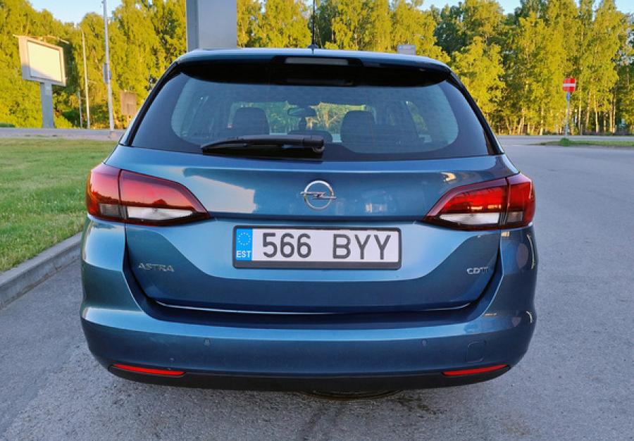 Opel Astra 2016 Tallina, ar dzinēja tilpumu 1.60 L un nobraukumu 256 tūkst. km par 6250 €, foto 8 vietnē AUTOMOTO.COM.LV