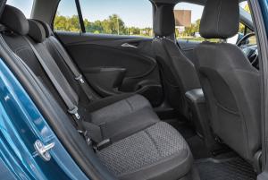 Opel Astra 2016 Tallina, ar dzinēja tilpumu 1.60 L un nobraukumu 256 tūkst. km par 6250 €, foto 13 vietnē AUTOMOTO.COM.LV