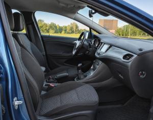 Opel Astra 2016 Tallina, ar dzinēja tilpumu 1.60 L un nobraukumu 256 tūkst. km par 6250 €, foto 14 vietnē AUTOMOTO.COM.LV