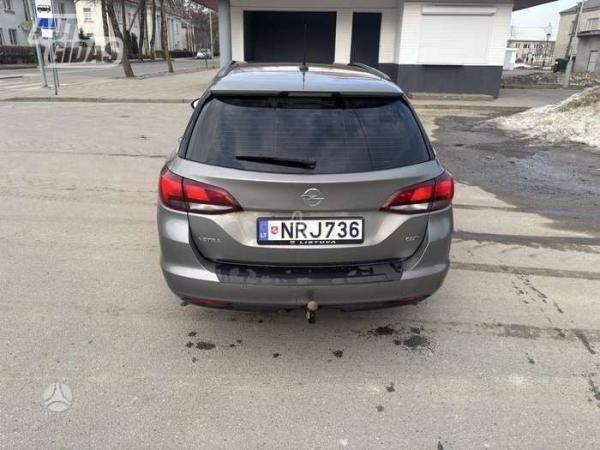 Opel Astra 2016 in Klaipeda, with an engine capacity of 1.60 L and mileage of 323 thousand km for 3500 €, photo 3 on AUTOMOTO.COM.LV