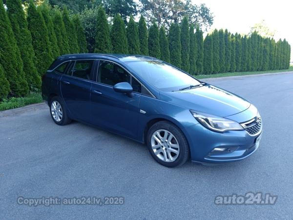 Opel Astra 2016 in Tallinn, with an engine capacity of 1.60 L and mileage of 249 thousand km for 4999 €, photo 3 on AUTOMOTO.COM.LV