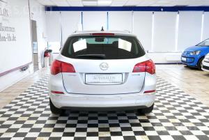 Opel Astra 2017 in Ogre, with an engine capacity of 1.60 L and mileage of 216 thousand km for 5795 €, photo 5 on AUTOMOTO.COM.LV