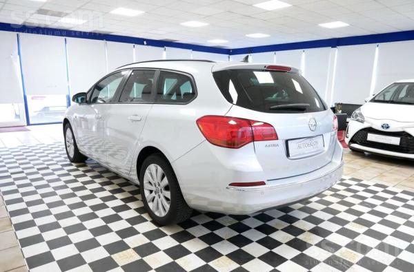Opel Astra 2017 in Ogre, with an engine capacity of 1.60 L and mileage of 216 thousand km for 5795 €, photo 8 on AUTOMOTO.COM.LV
