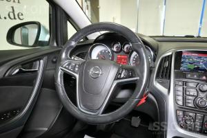 Opel Astra 2017 in Ogre, with an engine capacity of 1.60 L and mileage of 216 thousand km for 5795 €, photo 13 on AUTOMOTO.COM.LV