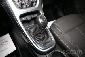 Opel Astra 2017 in Ogre, with an engine capacity of 1.60 L and mileage of 216 thousand km for 5795 €, photo 14 on AUTOMOTO.COM.LV