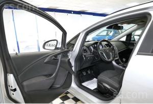 Opel Astra 2017 in Ogre, with an engine capacity of 1.60 L and mileage of 216 thousand km for 5795 €, photo 15 on AUTOMOTO.COM.LV