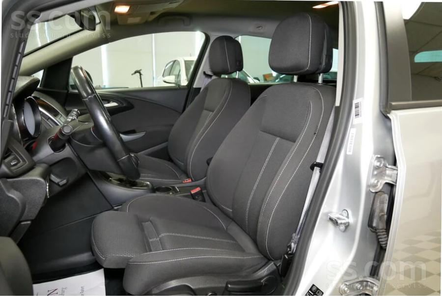 Opel Astra 2017 in Ogre, with an engine capacity of 1.60 L and mileage of 216 thousand km for 5795 €, photo 17 on AUTOMOTO.COM.LV