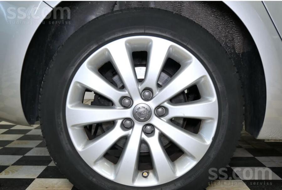 Opel Astra 2017 in Ogre, with an engine capacity of 1.60 L and mileage of 216 thousand km for 5795 €, photo 21 on AUTOMOTO.COM.LV