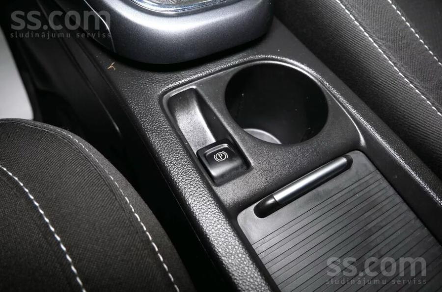 Opel Astra 2017 in Ogre, with an engine capacity of 1.60 L and mileage of 216 thousand km for 5795 €, photo 22 on AUTOMOTO.COM.LV
