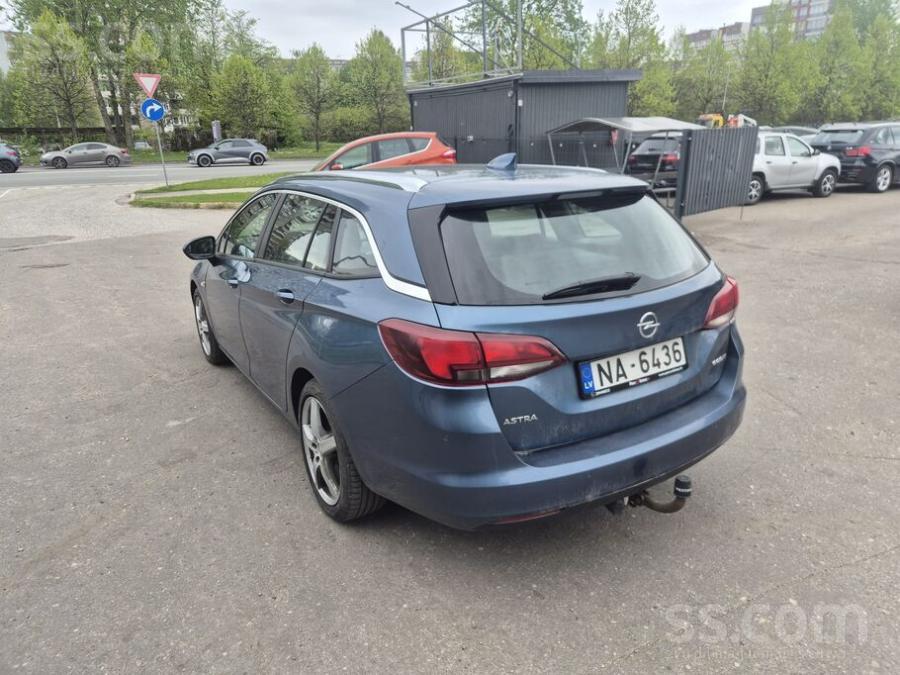 Opel Astra 2017 Rīga, ar dzinēja tilpumu 1.60 L un nobraukumu 288 tūkst. km par 4590 €, foto 9 vietnē AUTOMOTO.COM.LV