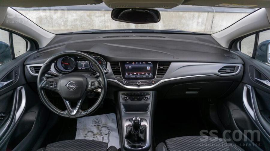 Opel Astra 2017 in Riga, with an engine capacity of 1.60 L and mileage of 288 thousand km for 4590 €, photo 13 on AUTOMOTO.COM.LV