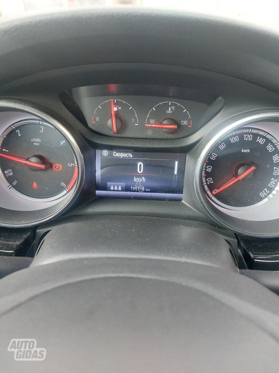 Opel Astra 2017 Panevēža, ar dzinēja tilpumu 1.60 L un nobraukumu 199 tūkst. km par 6400 €, foto 13 vietnē AUTOMOTO.COM.LV